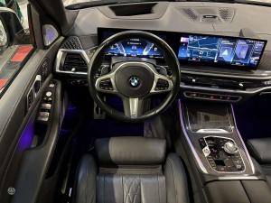Grey BMW X7 2023 in Vilnius, with an engine capacity of 2.99 L and mileage of 75 thousand km for 86990 €, photo 24 on AUTOMOTO.COM.LV