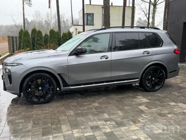 Pelēks BMW X7 2024 Rīga, ar dzinēja tilpumu 3.00 L un nobraukumu 31 tūkst. km par 84995 €, foto 4 vietnē AUTOMOTO.COM.LV