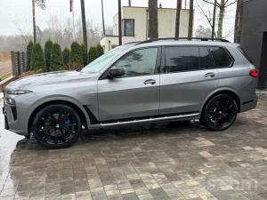 Pelēks BMW X7 2024 Rīga, ar dzinēja tilpumu 3.00 L un nobraukumu 31 tūkst. km par 84995 €, foto 4 vietnē AUTOMOTO.COM.LV