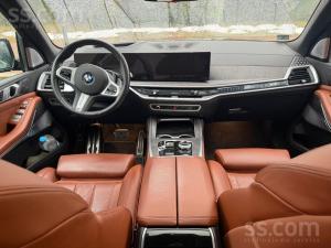 Pelēks BMW X7 2024 Rīga, ar dzinēja tilpumu 3.00 L un nobraukumu 31 tūkst. km par 84995 €, foto 15 vietnē AUTOMOTO.COM.LV