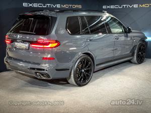 Pelēks BMW X7 2024 Tallina, ar dzinēja tilpumu 3.00 L un nobraukumu 33 tūkst. km par 87900 €, foto 3 vietnē AUTOMOTO.COM.LV