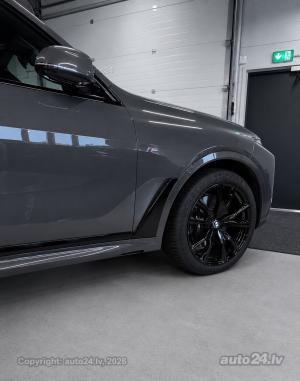 Pelēks BMW X7 2024 Tallina, ar dzinēja tilpumu 3.00 L un nobraukumu 37 tūkst. km par 99000 €, foto 11 vietnē AUTOMOTO.COM.LV