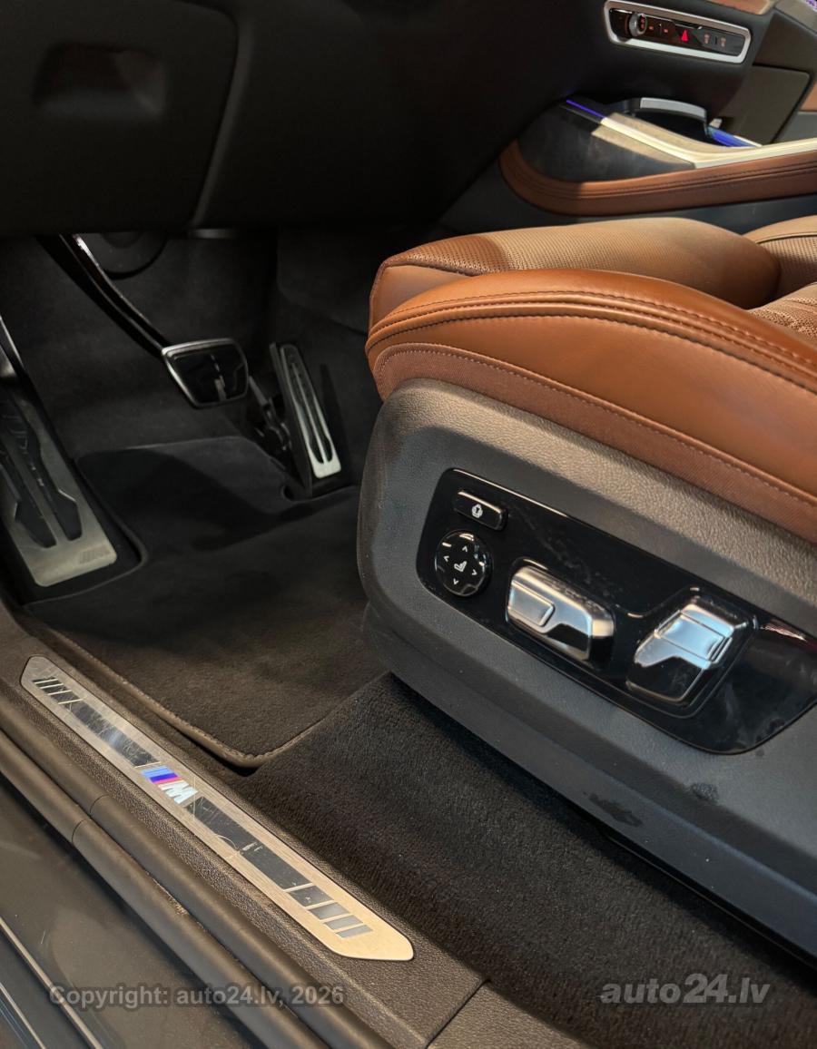 Pelēks BMW X7 2024 Tallina, ar dzinēja tilpumu 3.00 L un nobraukumu 37 tūkst. km par 99000 €, foto 17 vietnē AUTOMOTO.COM.LV