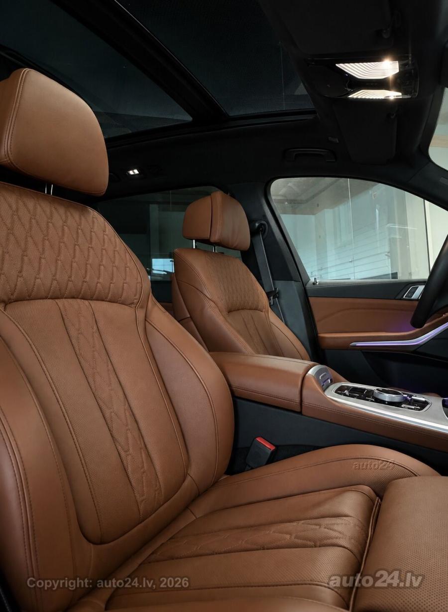 Pelēks BMW X7 2024 Tallina, ar dzinēja tilpumu 3.00 L un nobraukumu 37 tūkst. km par 99000 €, foto 19 vietnē AUTOMOTO.COM.LV