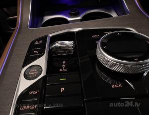 Pelēks BMW X7 2024 Tallina, ar dzinēja tilpumu 3.00 L un nobraukumu 37 tūkst. km par 99000 €, foto 22 vietnē AUTOMOTO.COM.LV