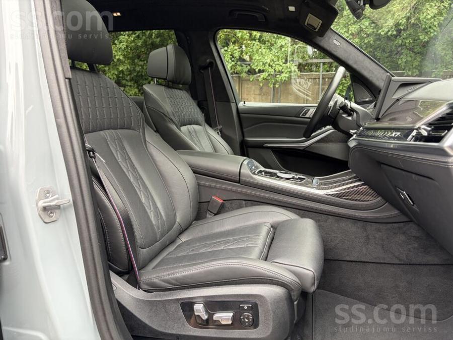 Pelēks BMW X7 2024 Rīga, ar dzinēja tilpumu 3.00 L un nobraukumu 73 tūkst. km par 82500 €, foto 9 vietnē AUTOMOTO.COM.LV