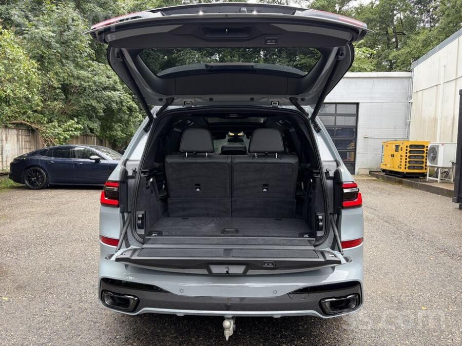Pelēks BMW X7 2024 Rīga, ar dzinēja tilpumu 3.00 L un nobraukumu 73 tūkst. km par 82500 €, foto 16 vietnē AUTOMOTO.COM.LV