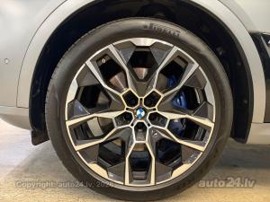 Pelēks BMW X7 2024 Tallina, ar dzinēja tilpumu 4.40 L un nobraukumu 49 tūkst. km par 99900 €, foto 18 vietnē AUTOMOTO.COM.LV