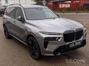 Grey BMW X7 2025 in Riga, with an engine capacity of 3.00 L and mileage of 22 thousand km for 91000 €, photo 5 on AUTOMOTO.COM.LV