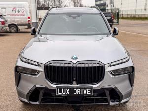 Grey BMW X7 2025 in Riga, with an engine capacity of 3.00 L and mileage of 22 thousand km for 91000 €, photo 6 on AUTOMOTO.COM.LV