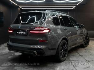 Pelēks BMW X7 2025 Tallina, ar dzinēja tilpumu 3.00 L un nobraukumu 11 tūkst. km par 109900 €, foto 2 vietnē AUTOMOTO.COM.LV