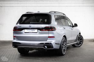 Grey BMW X7 2025 in Vilnius, with an engine capacity of 3.00 L and mileage of 38 thousand km for 98491 €, photo 11 on AUTOMOTO.COM.LV