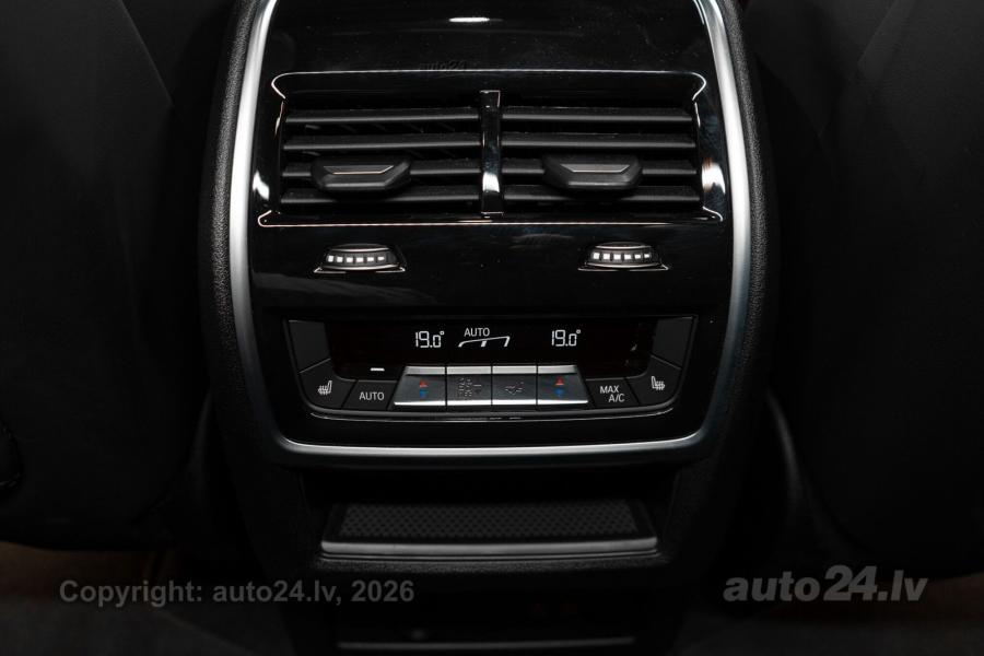 Pelēks BMW X7 2026 Rīga, ar dzinēja tilpumu 3.00 L un nobraukumu 7 tūkst. km par 96800 €, foto 14 vietnē AUTOMOTO.COM.LV