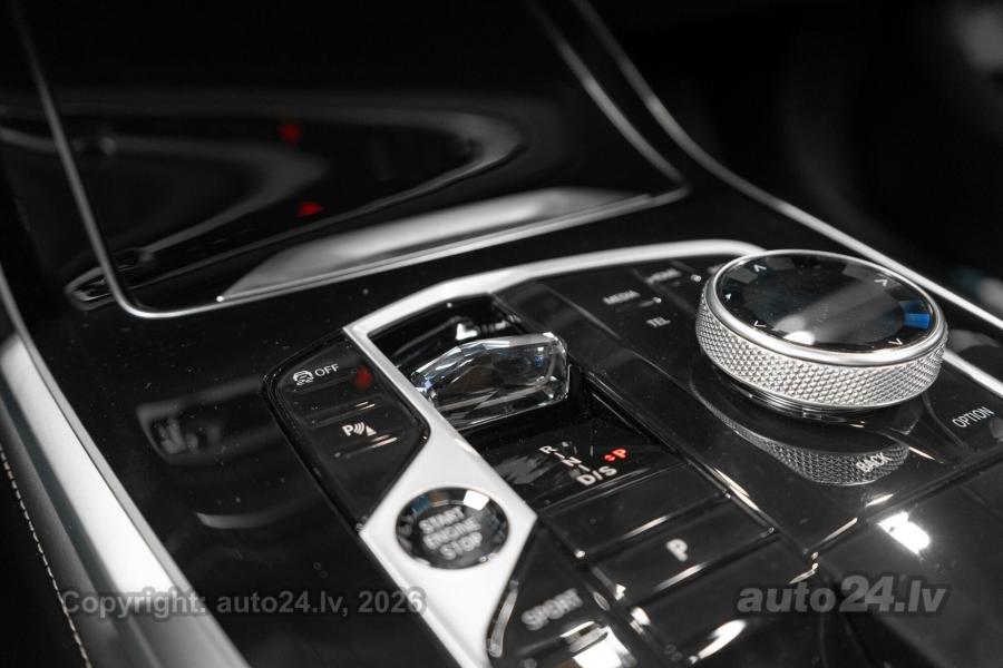 Pelēks BMW X7 2026 Rīga, ar dzinēja tilpumu 3.00 L un nobraukumu 7 tūkst. km par 96800 €, foto 28 vietnē AUTOMOTO.COM.LV