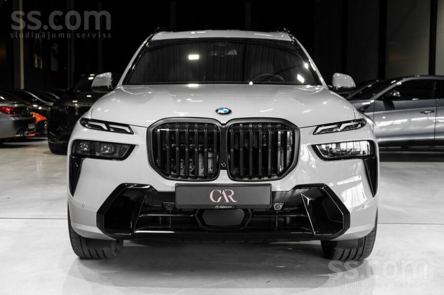 Grey BMW X7 2026 in Riga, with an engine capacity of 3.00 L and mileage of 18 thousand km for 96800 €, photo 3 on AUTOMOTO.COM.LV