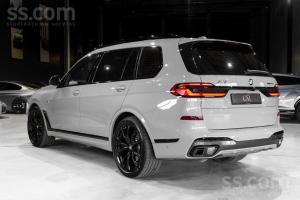 Grey BMW X7 2026 in Riga, with an engine capacity of 3.00 L and mileage of 18 thousand km for 96800 €, photo 7 on AUTOMOTO.COM.LV