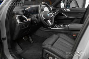 Grey BMW X7 2026 in Riga, with an engine capacity of 3.00 L and mileage of 18 thousand km for 96800 €, photo 10 on AUTOMOTO.COM.LV
