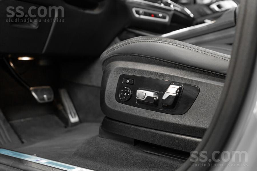 Grey BMW X7 2026 in Riga, with an engine capacity of 3.00 L and mileage of 18 thousand km for 96800 €, photo 20 on AUTOMOTO.COM.LV