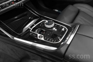 Grey BMW X7 2026 in Riga, with an engine capacity of 3.00 L and mileage of 18 thousand km for 96800 €, photo 30 on AUTOMOTO.COM.LV
