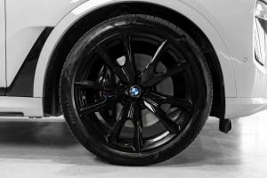 Pelēks BMW X7 2026 Rīga, ar dzinēja tilpumu 2.99 L un nobraukumu 18 tūkst. km par 96800 €, foto 8 vietnē AUTOMOTO.COM.LV