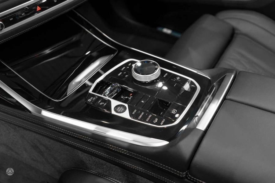 Pelēks BMW X7 2026 Rīga, ar dzinēja tilpumu 2.99 L un nobraukumu 18 tūkst. km par 96800 €, foto 30 vietnē AUTOMOTO.COM.LV