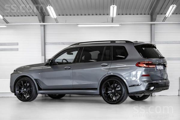 BMW X7 2026 in Tukums on AUTOMOTO.COM.LV Grey BMW X7 2026 in Tukums, with an engine capacity of 3.00 L and mileage of 7 thousand km for 102777 β¬, photo 8 on AUTOMOTO.COM.LV