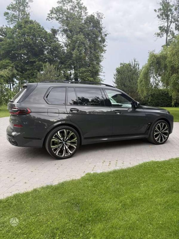 Pelēks BMW X7 2023 Kauņa, ar dzinēja tilpumu 4.40 L un nobraukumu 27 tūkst. km par 110000 €, foto 5 vietnē AUTOMOTO.COM.LV
