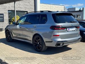 Pelēks BMW X7 2025 Tallina, ar dzinēja tilpumu 3.00 L un nobraukumu 27 tūkst. km par 107900 €, foto 5 vietnē AUTOMOTO.COM.LV