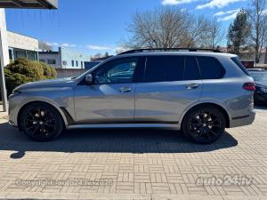 Pelēks BMW X7 2025 Tallina, ar dzinēja tilpumu 3.00 L un nobraukumu 27 tūkst. km par 107900 €, foto 9 vietnē AUTOMOTO.COM.LV