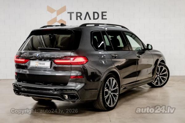 Pelēks BMW X7 2021 Pērnava, ar dzinēja tilpumu 3.00 L un nobraukumu 107 tūkst. km par 60990 €, foto 6 vietnē AUTOMOTO.COM.LV