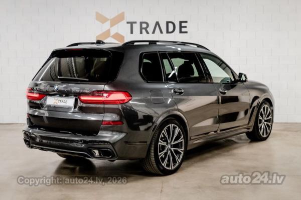 Pelēks BMW X7 2021 Pērnava, ar dzinēja tilpumu 3.00 L un nobraukumu 107 tūkst. km par 60990 €, foto 8 vietnē AUTOMOTO.COM.LV