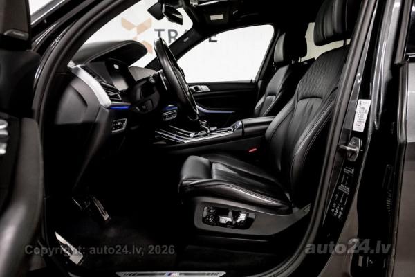Pelēks BMW X7 2021 Pērnava, ar dzinēja tilpumu 3.00 L un nobraukumu 107 tūkst. km par 60990 €, foto 10 vietnē AUTOMOTO.COM.LV