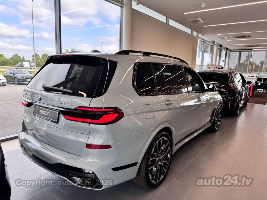 Grey BMW X7 2026 in Tartu, with an engine capacity of 3.00 L and mileage of 0 thousand km for 103010 €, photo 3 on AUTOMOTO.COM.LV