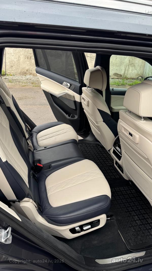 BMW X7 2019 Tallina, ar dzinēja tilpumu 3.00 L un nobraukumu 97 tūkst. km par 54900 €, foto 10 vietnē AUTOMOTO.COM.LV