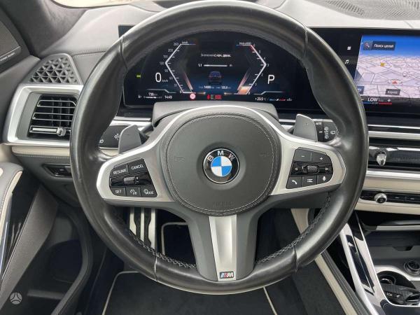BMW X7 2023 in Panevezys, with an engine capacity of 3.00 L and mileage of 150 thousand km for 96000 €, photo 3 on AUTOMOTO.COM.LV