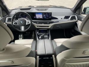 BMW X7 2023 Panevēža, ar dzinēja tilpumu 3.00 L un nobraukumu 150 tūkst. km par 96000 €, foto 12 vietnē AUTOMOTO.COM.LV