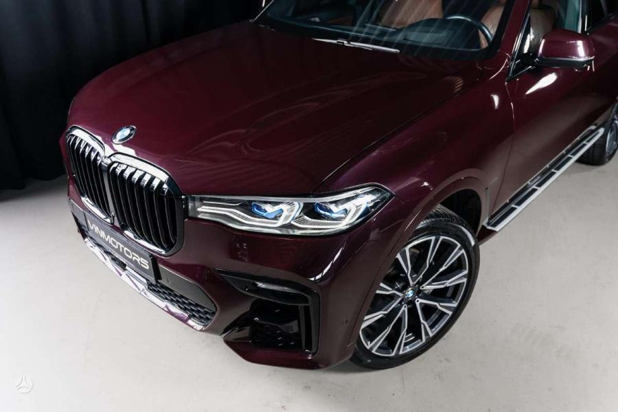 Red BMW X7 2020 in Vilnius, with an engine capacity of 3.00 L and mileage of 99 thousand km for 59999 €, photo 10 on AUTOMOTO.COM.LV