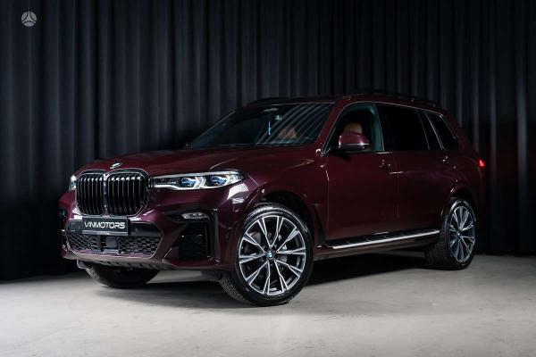 Red BMW X7 2020 in Vilnius, with an engine capacity of 3.00 L and mileage of 99 thousand km for 52999 €, photo 1 on AUTOMOTO.COM.LV