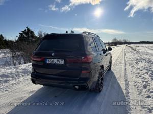 Violet BMW X7 2021 in Tallinn, with an engine capacity of 3.00 L and mileage of 176 thousand km for 60499 €, photo 5 on AUTOMOTO.COM.LV
