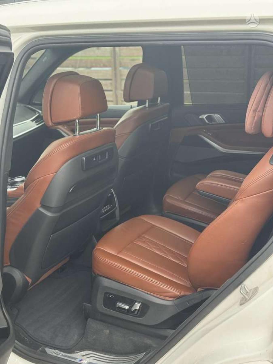 Balts BMW X7 2019 Kauņa, ar dzinēja tilpumu 3.00 L un nobraukumu 84 tūkst. km par 54900 €, foto 11 vietnē AUTOMOTO.COM.LV