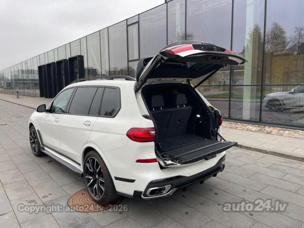 Balts BMW X7 2019 Rīga, ar dzinēja tilpumu 4.00 L un nobraukumu 93 tūkst. km par 47800 €, foto 7 vietnē AUTOMOTO.COM.LV