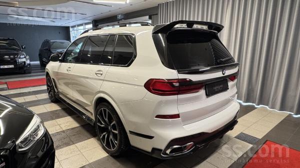 White BMW X7 2019 in Riga, with an engine capacity of 3.00 L and mileage of 93 thousand km for 49990 €, photo 7 on AUTOMOTO.COM.LV