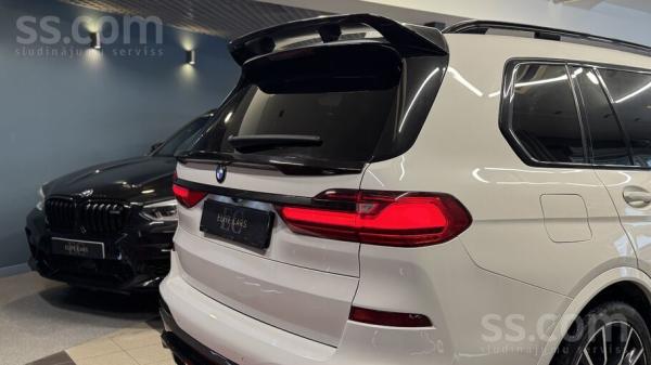 White BMW X7 2019 in Riga, with an engine capacity of 3.00 L and mileage of 93 thousand km for 49990 €, photo 9 on AUTOMOTO.COM.LV