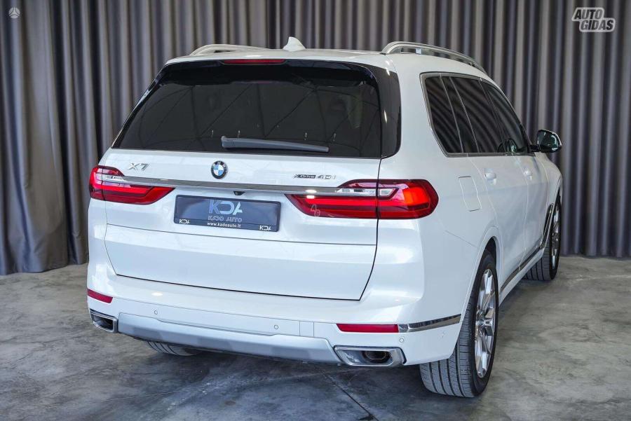 Balts BMW X7 2019 Marijampole, ar dzinēja tilpumu 3.00 L un nobraukumu 95 tūkst. km par 47950 €, foto 13 vietnē AUTOMOTO.COM.LV
