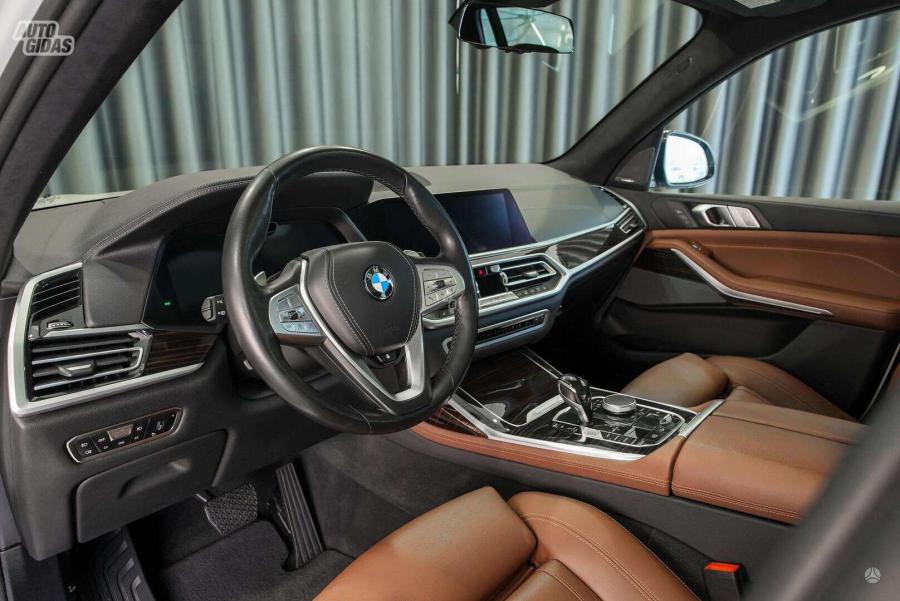 Balts BMW X7 2019 Marijampole, ar dzinēja tilpumu 3.00 L un nobraukumu 95 tūkst. km par 47950 €, foto 17 vietnē AUTOMOTO.COM.LV