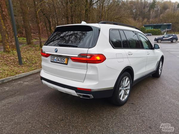 White BMW X7 2019 in Kaunas, with an engine capacity of 3.00 L and mileage of 300 thousand km for 37600 €, photo 7 on AUTOMOTO.COM.LV