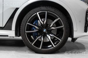 White BMW X7 2019 in Riga, with an engine capacity of 3.00 L and mileage of 56 thousand km for 63900 €, photo 8 on AUTOMOTO.COM.LV