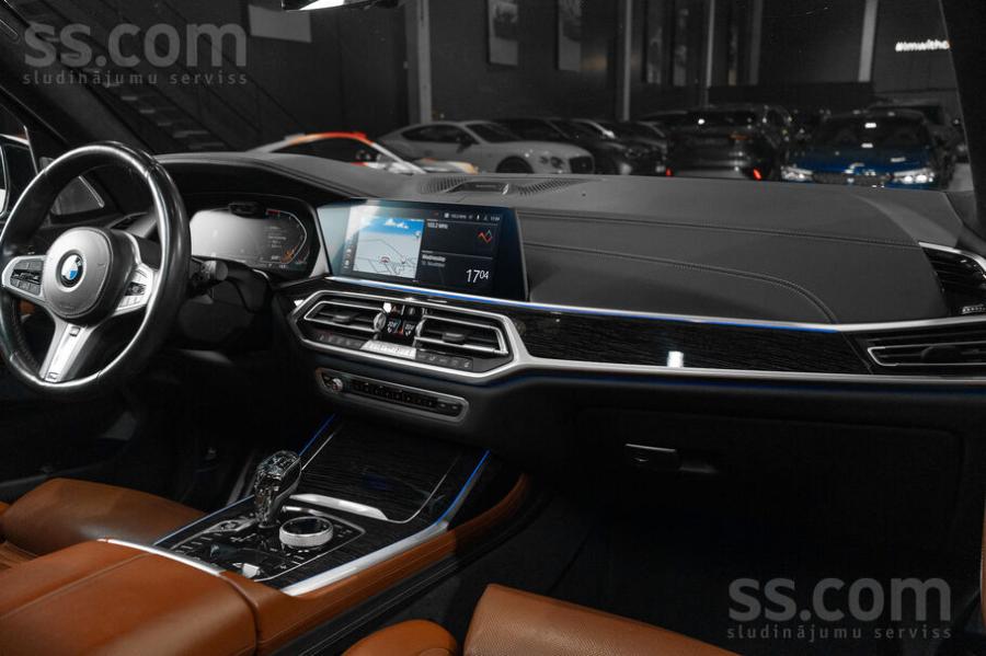 White BMW X7 2019 in Riga, with an engine capacity of 3.00 L and mileage of 56 thousand km for 63900 €, photo 15 on AUTOMOTO.COM.LV