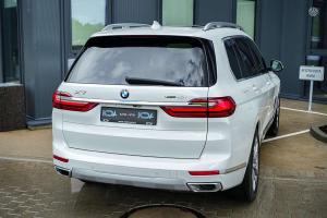 White BMW X7 2019 in Kaunas, with an engine capacity of 3.00 L and mileage of 96 thousand km for 46950 €, photo 12 on AUTOMOTO.COM.LV