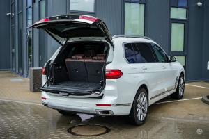 White BMW X7 2019 in Kaunas, with an engine capacity of 3.00 L and mileage of 96 thousand km for 46950 €, photo 14 on AUTOMOTO.COM.LV